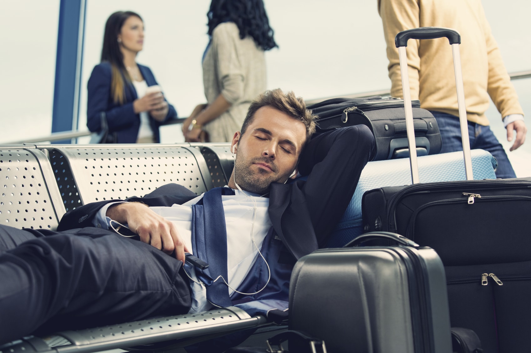 Tips for å sove bedre på reise og ferie | Resmed Norge